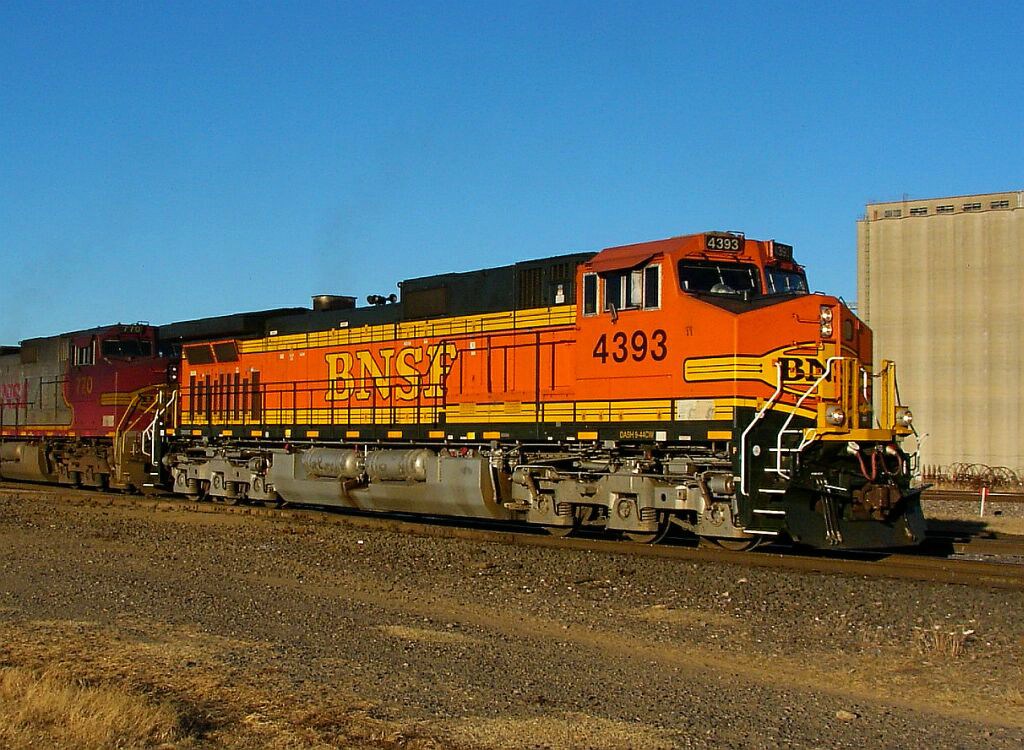 BNSF 4393